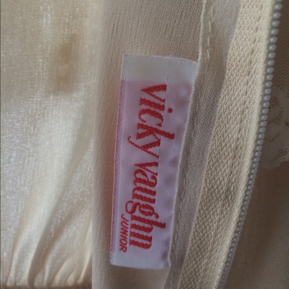 Vicky Vaughn | Dresses | Vintage 7s Prom Dress Long Lace | Poshmark